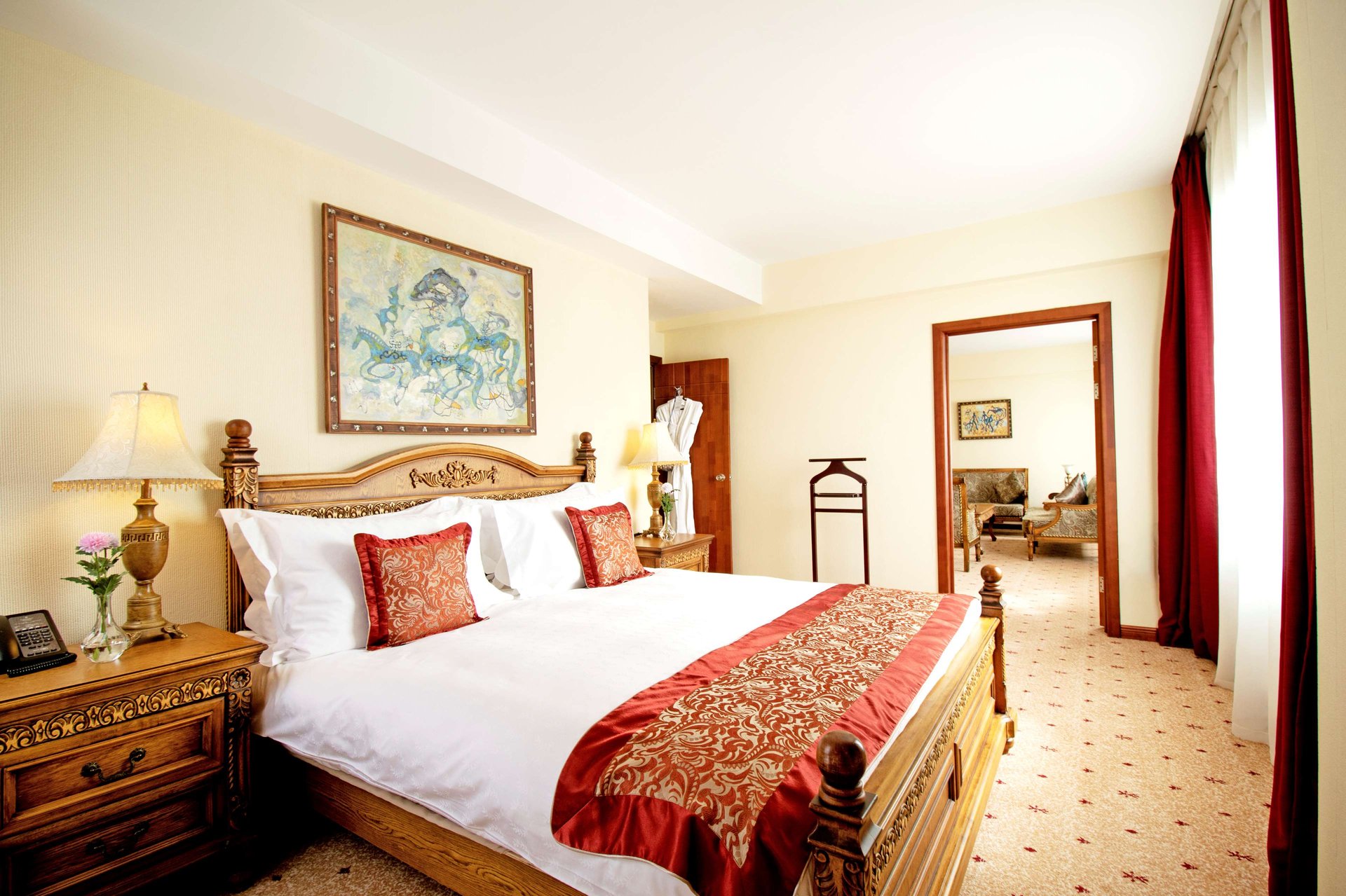 Luxury Suites in CITY | [Kempinski Hotel Khan Palace]