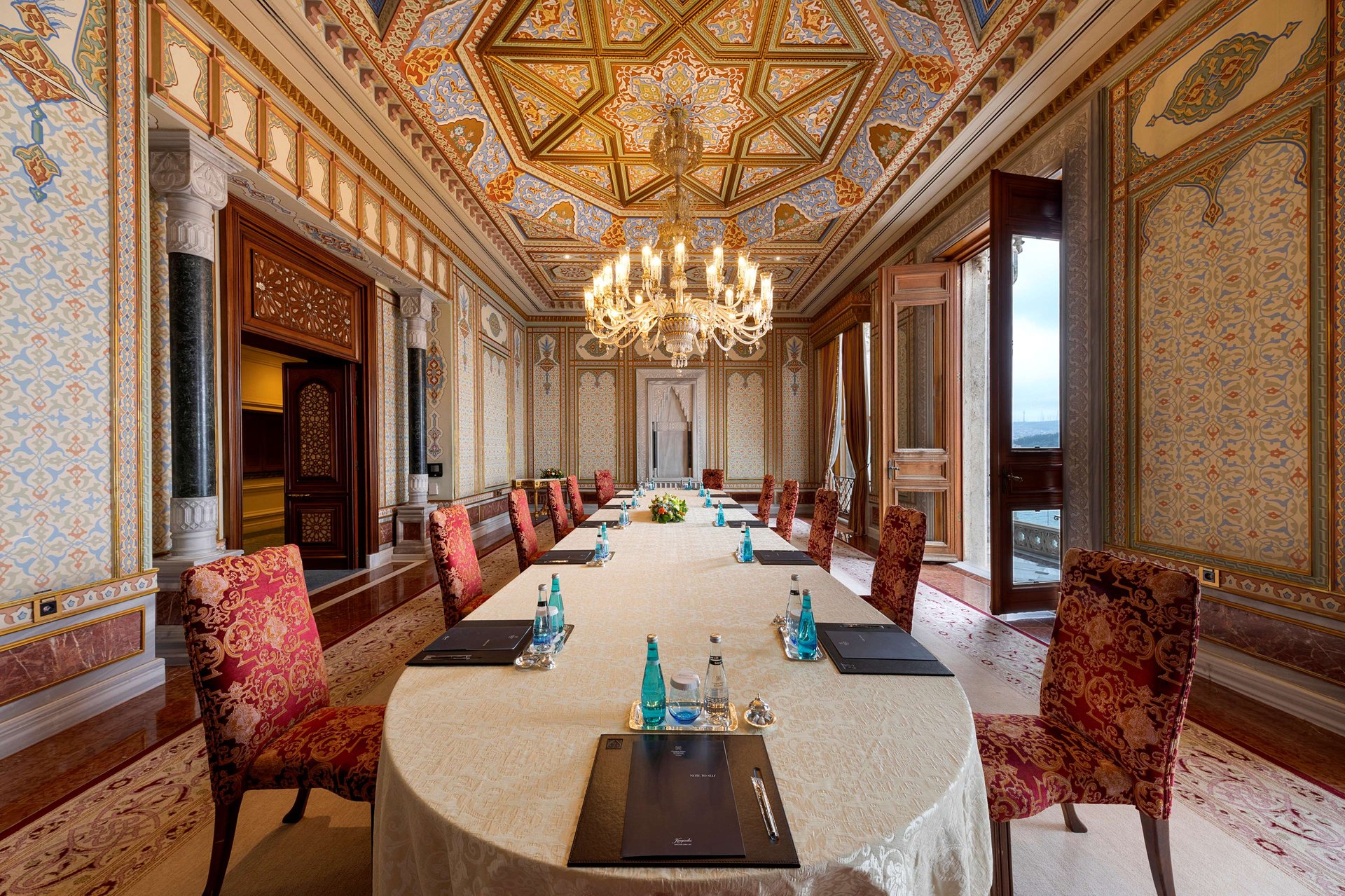 Ottoman Meeting Room | Çırağan Palace Kempinski Istanbul